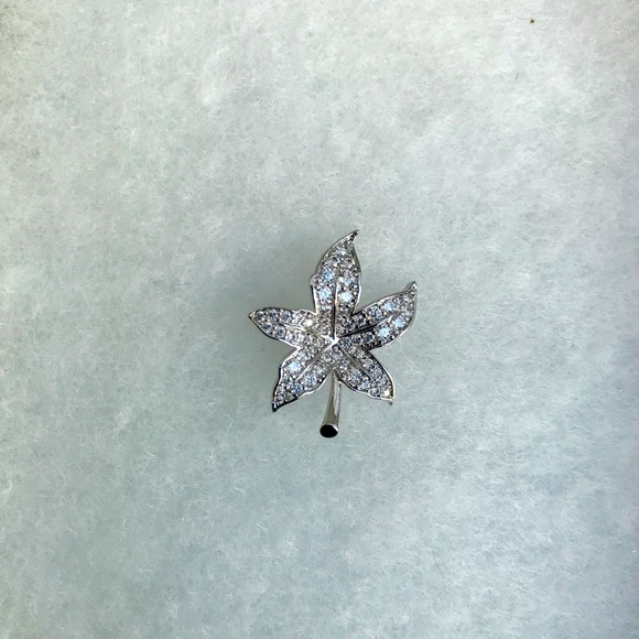 Jewelry | Gorgeous Crystal Stone Leaves Pin | Poshmark